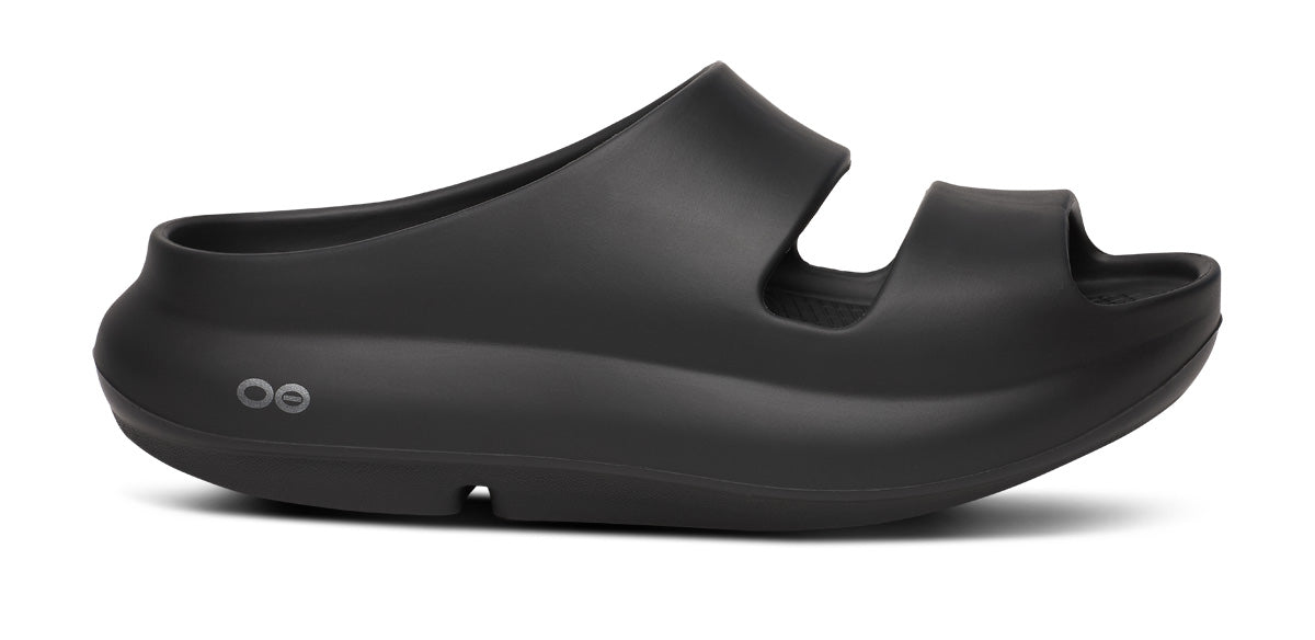 OOFOS Dames OOyea Recovery Slippers, Black – oofosbenelux.nl